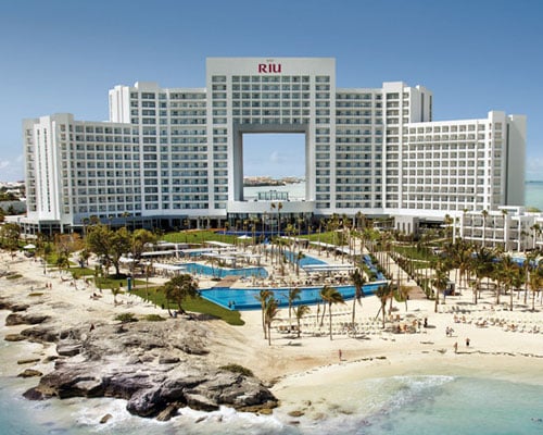 RIU Hotels & Resorts | AppleVacations